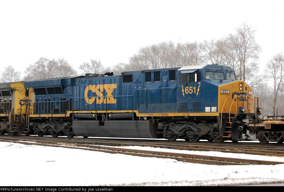 CSX 651